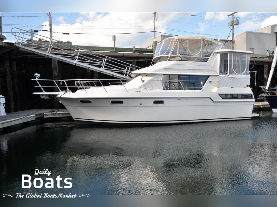 Carver 38 aft cabin motoryacht for sale - Daily Boats