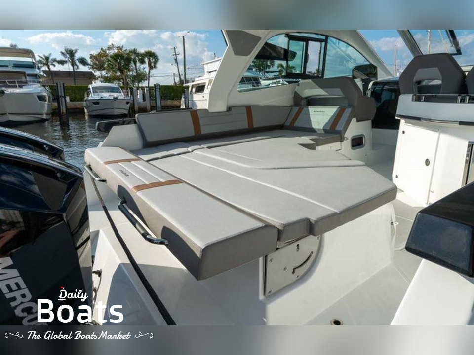2023 Bénéteau Boats Gran Turismo 32 Outboard for sale. View price ...