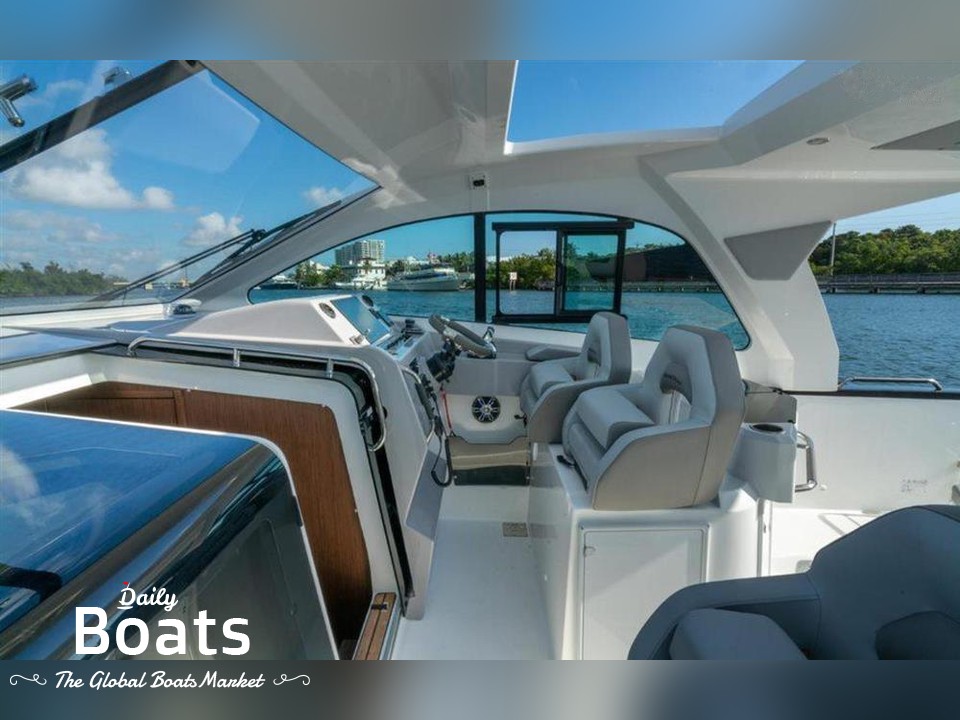 2023 Bénéteau Boats Gran Turismo 32 Outboard for sale. View price ...