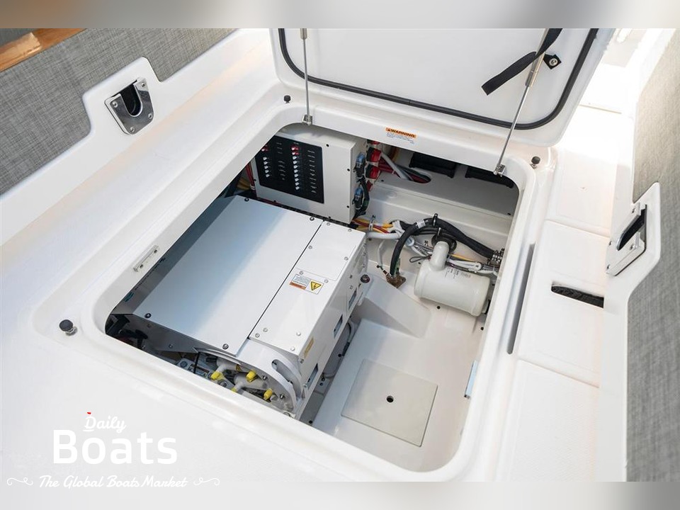 2022 Tiara Yachts 3400 Ls for sale. View price, photos and Buy 2022 ...