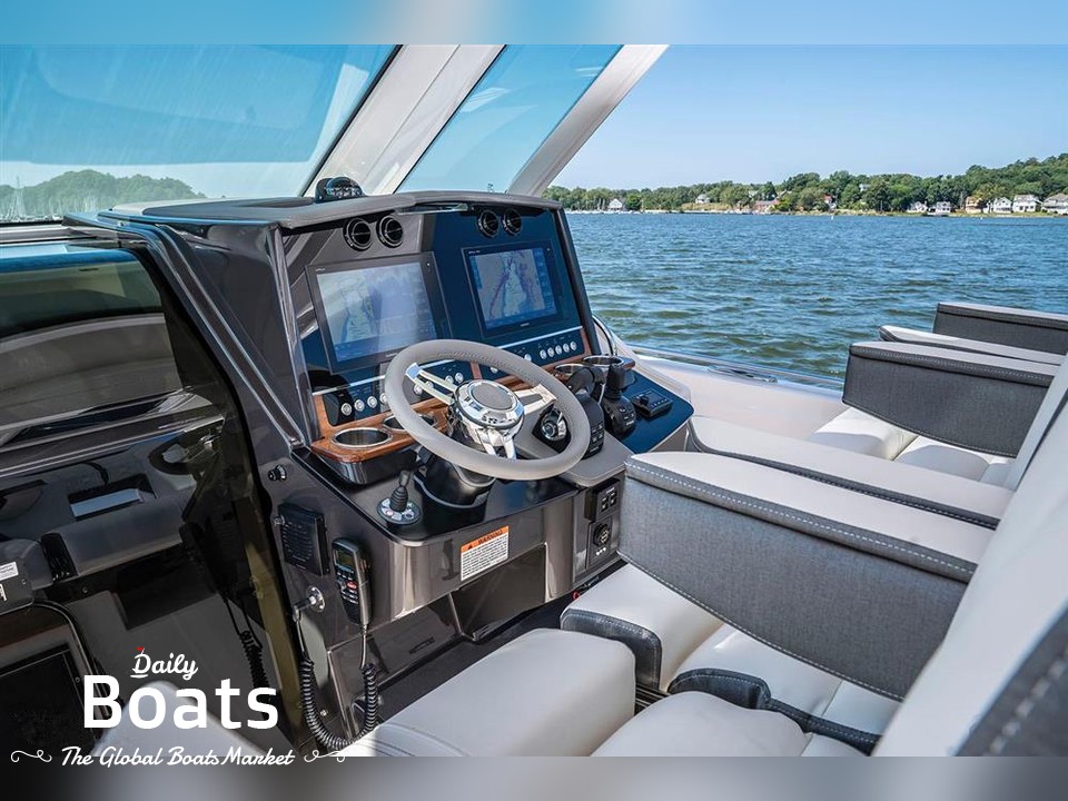 2022 Tiara Yachts 3400 Ls for sale. View price, photos and Buy 2022 ...