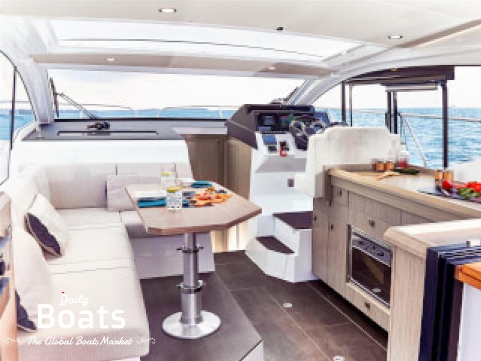 2020 Sealine C335V for sale. View price, photos and Buy 2020 Sealine ...