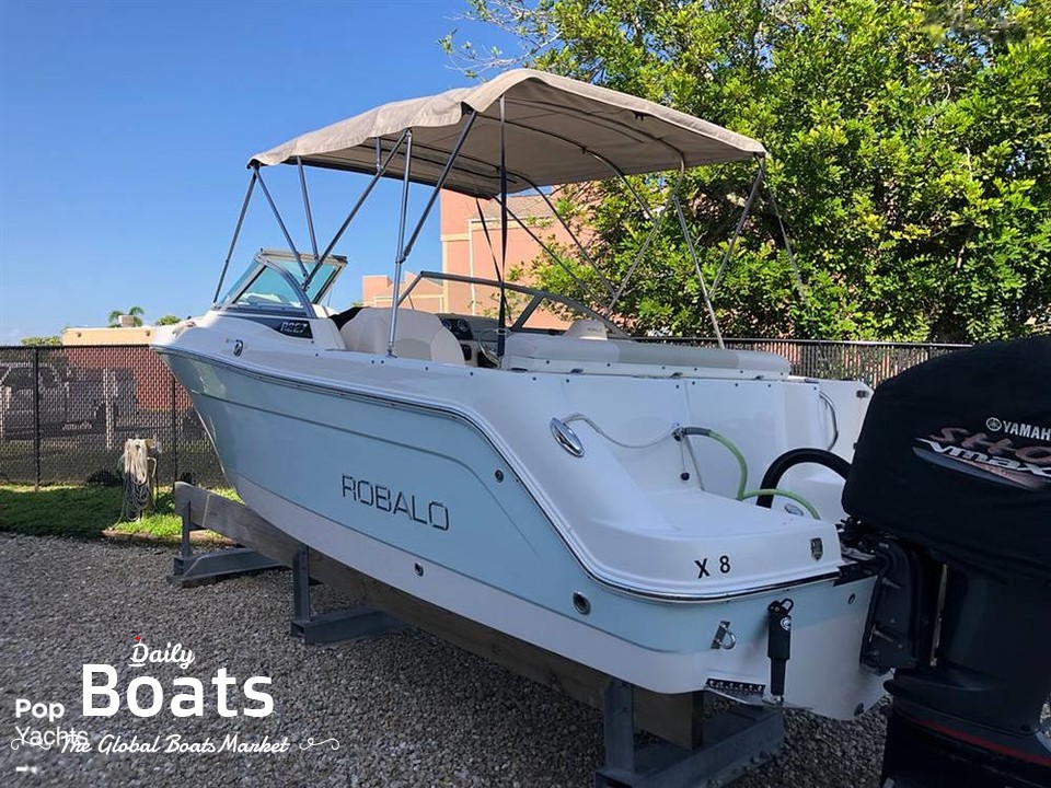 2017 Robalo R227 for sale. View price, photos and Buy 2017 Robalo R227 ...