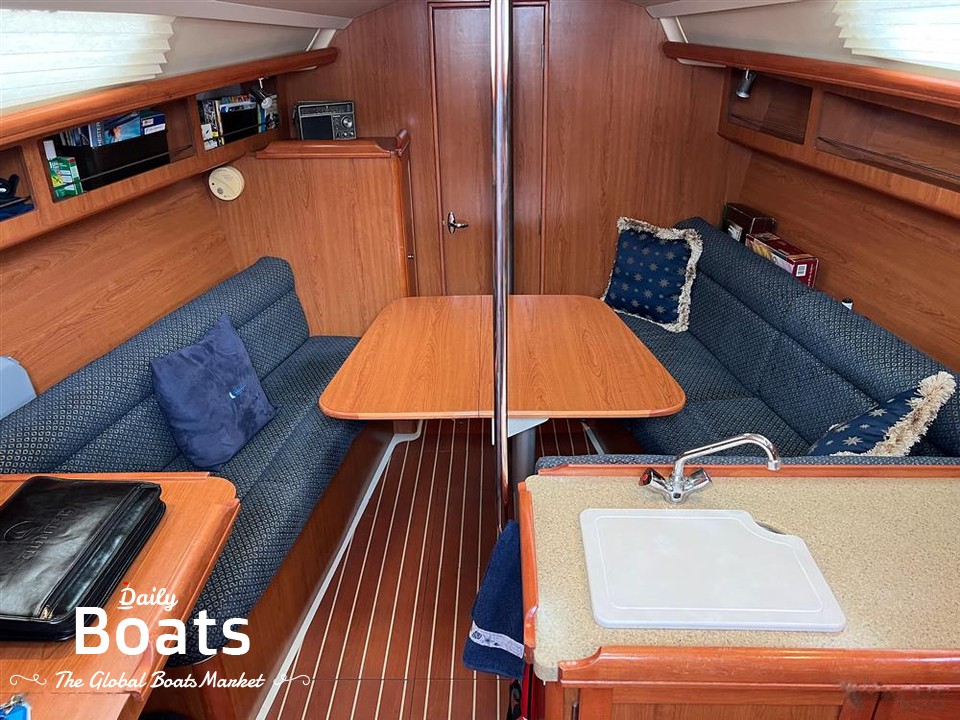 2007 Hunter Legend 31 for sale. View price, photos and Buy 2007 Hunter ...