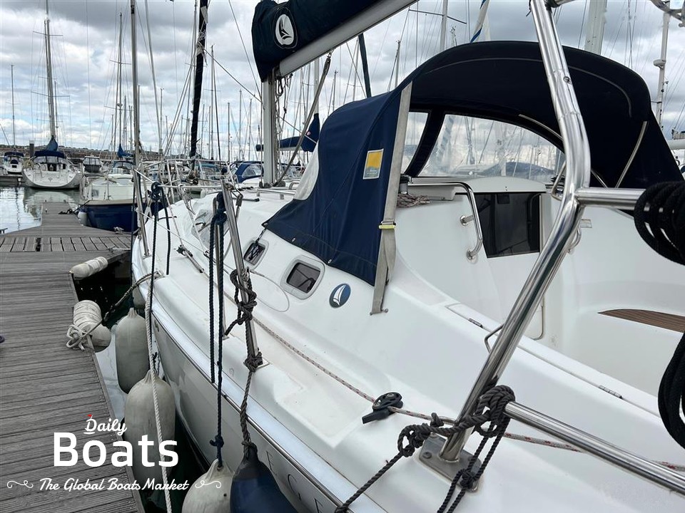 2007 Hunter Legend 31 for sale. View price, photos and Buy 2007 Hunter ...