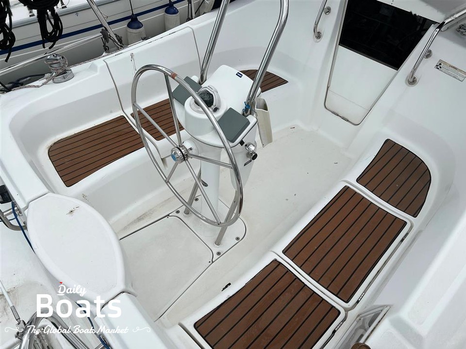 2007 Hunter Legend 31 for sale. View price, photos and Buy 2007 Hunter ...