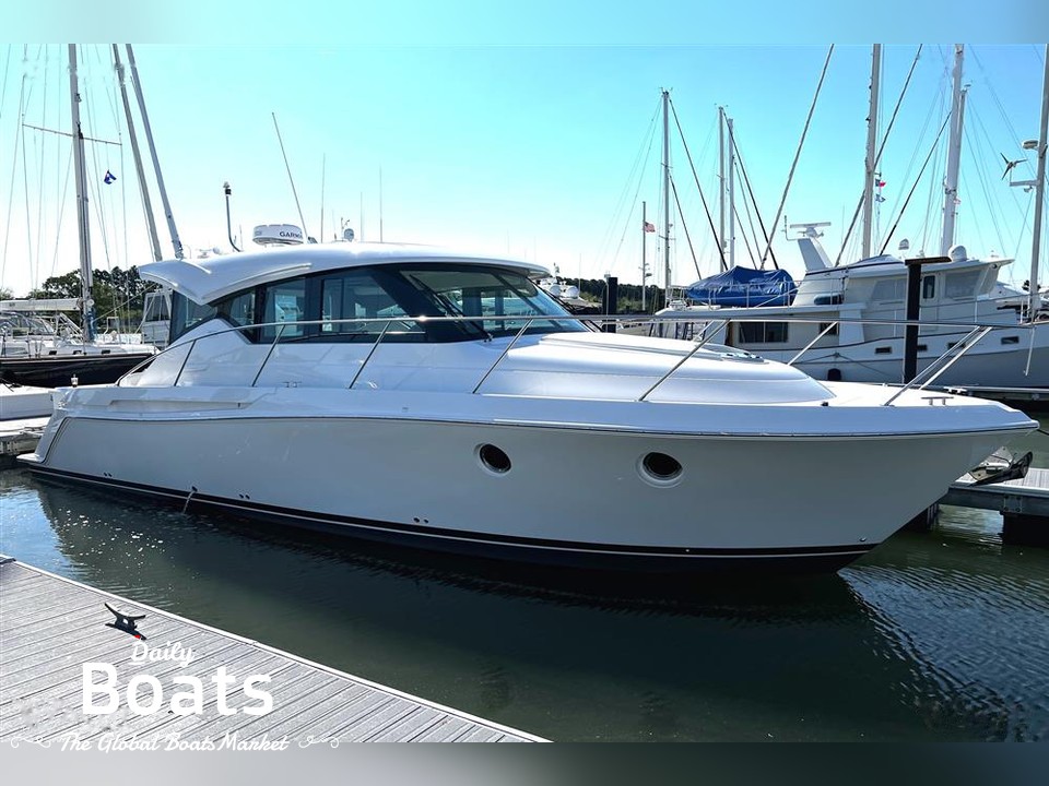 2022 Tiara Yachts 3900 Coupe for sale. View price, photos and Buy 2022 ...