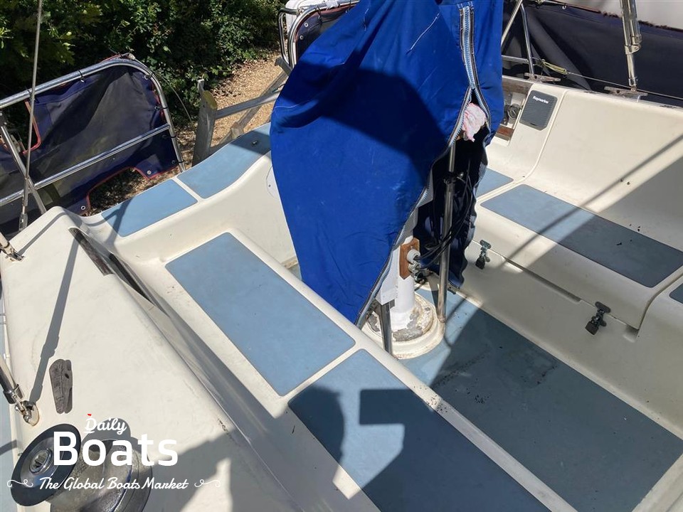 1990 Westerly Riviera 35 for sale. View price, photos and Buy 1990 ...