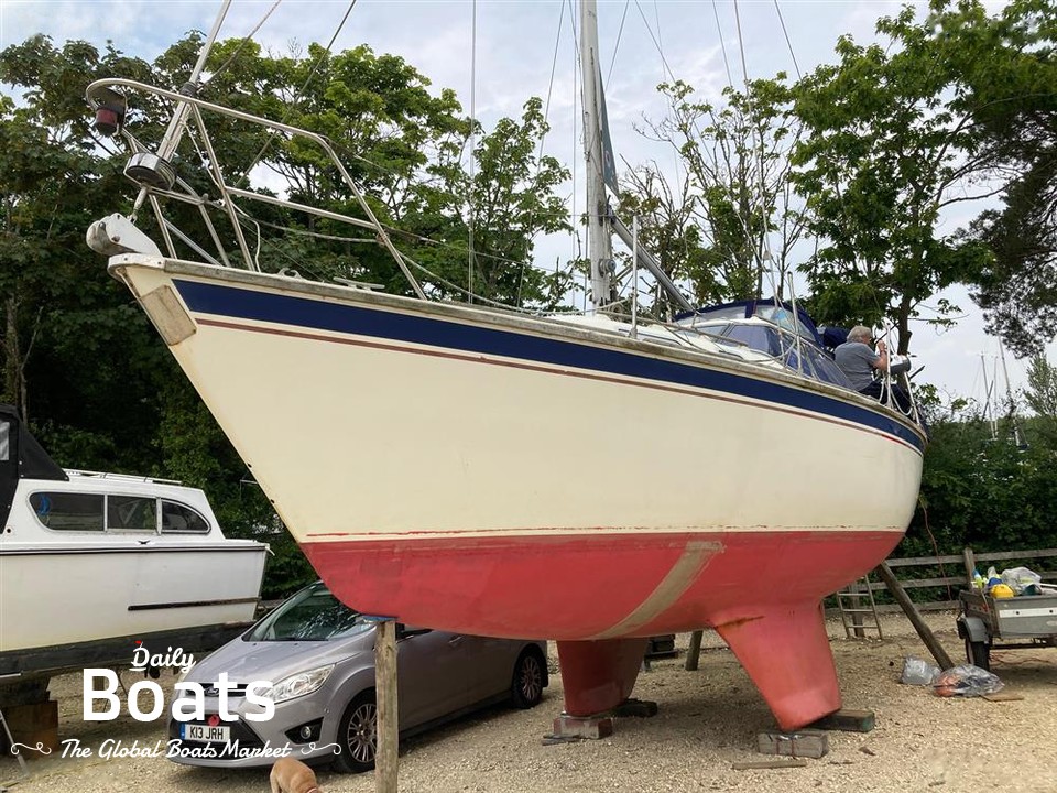 1990 Westerly Riviera 35 for sale. View price, photos and Buy 1990 ...