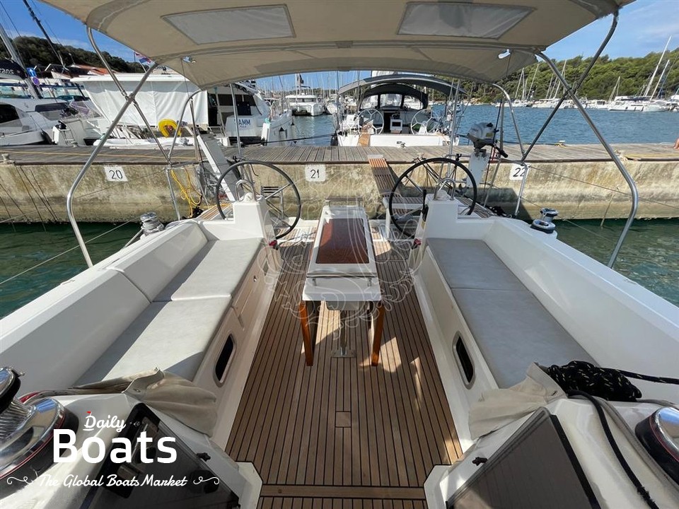 2014 Bénéteau Boats Oceanis 38 Weekender for sale. View price, photos ...