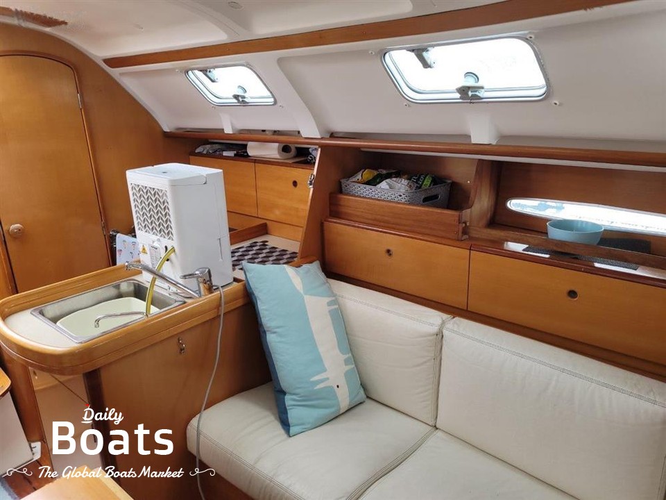 1997 Bénéteau Boats First 33.7 for sale. View price, photos and Buy ...
