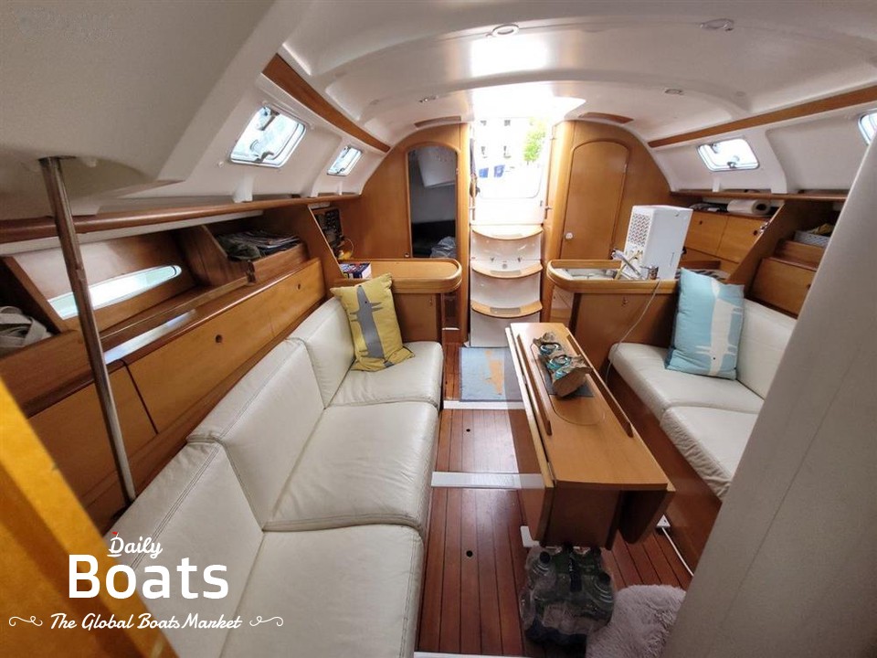 1997 Bénéteau Boats First 33.7 for sale. View price, photos and Buy ...