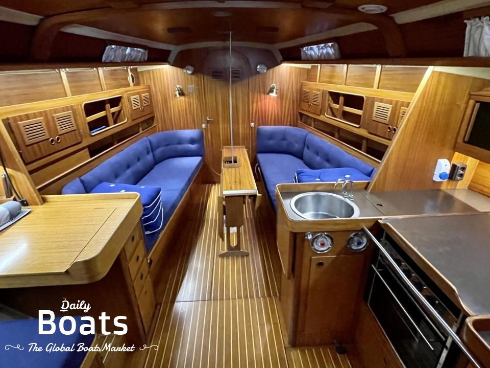 1983 Bianca Yachts 111 for sale. View price, photos and Buy 1983 Bianca ...