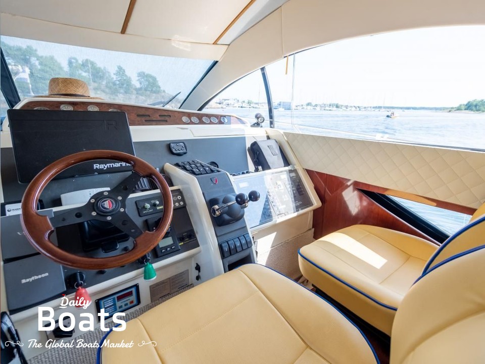 2002 Fairline Phantom 43 for sale. View price, photos and Buy 2002 ...
