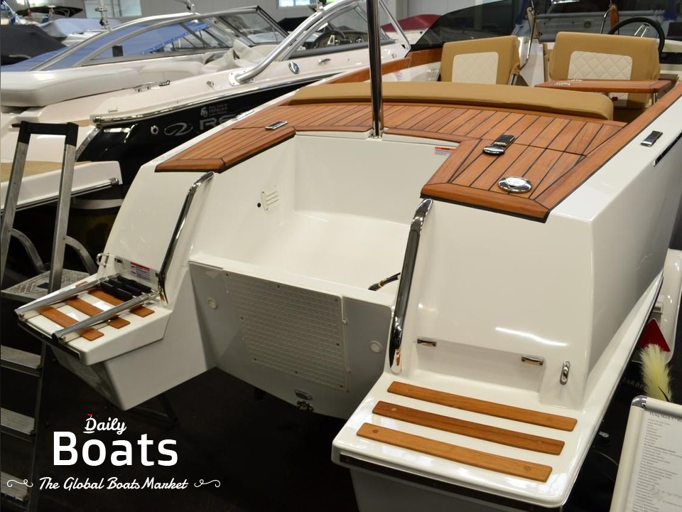 2022 VTS Boats Flying Shark 5.7 Bowrider Deluxe for sale. View price ...