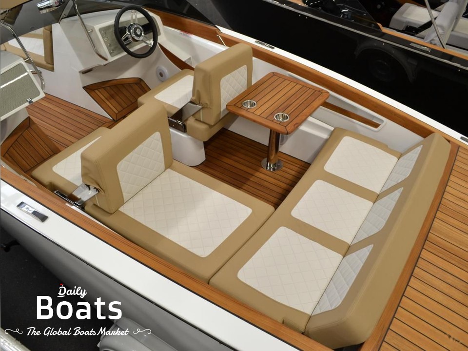 2022 VTS Boats Flying Shark 5.7 Bowrider Deluxe for sale. View price ...