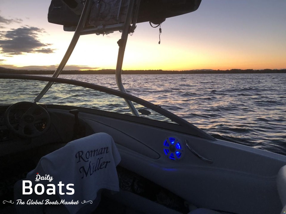 2005 Crownline 210 Lx Razor for sale. View price, photos and Buy 2005 ...