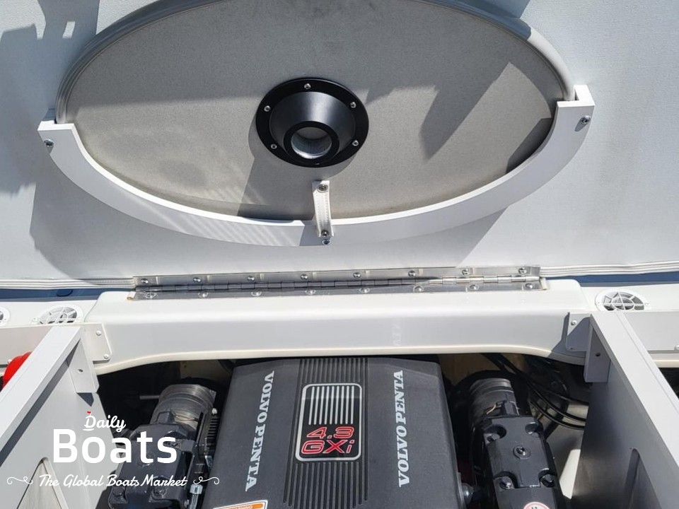 2005 Crownline 210 Lx Razor for sale. View price, photos and Buy 2005 ...