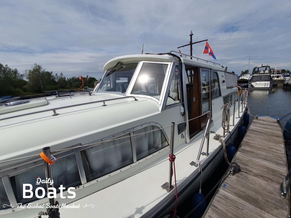 1975 Broom 30 Mkii Cabin Cruiser for sale. View price, photos and Buy ...
