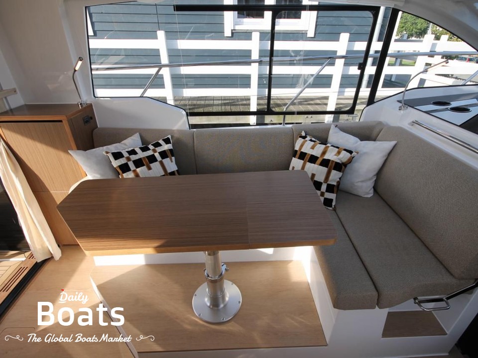 2022 Sealine C335 for sale. View price, photos and Buy 2022 Sealine ...