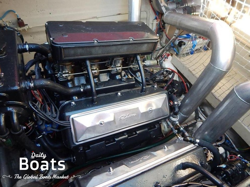 1990 Riva Ferrari 32 for sale. View price, photos and Buy 1990 Riva ...