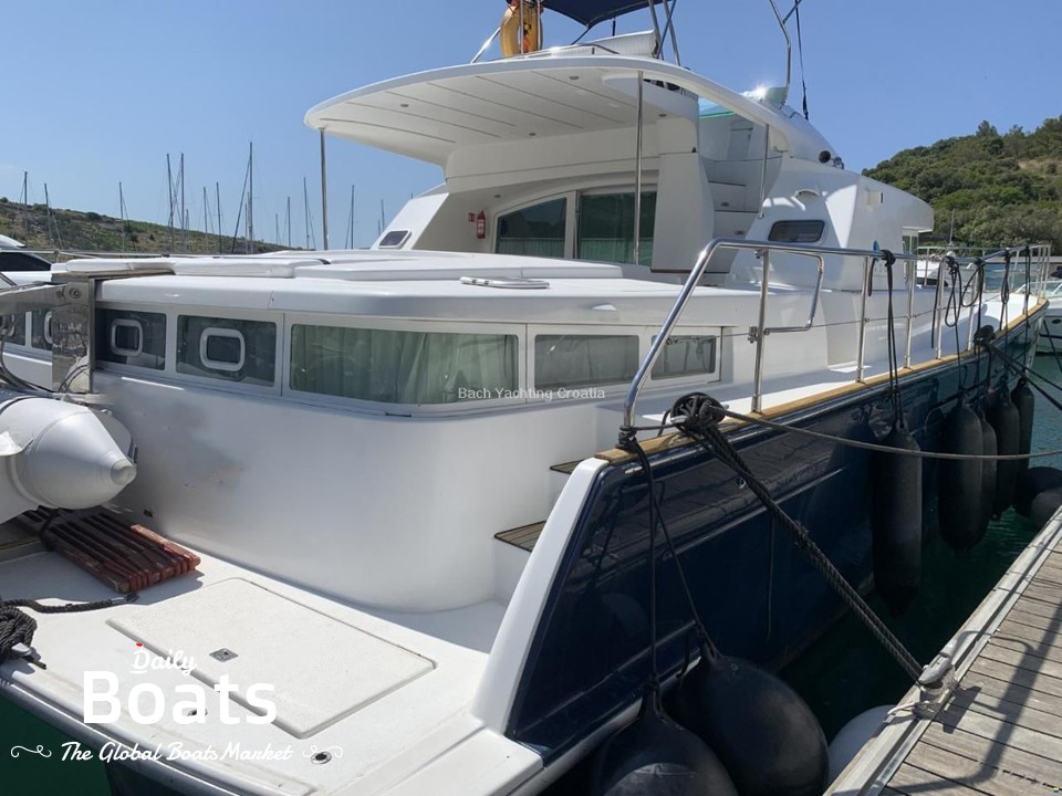2005 Lagoon Powercat 43 for sale. View price, photos and Buy 2005 ...