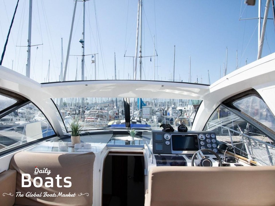 2010 Sealine Sc 35 for sale. View price, photos and Buy 2010 Sealine Sc ...