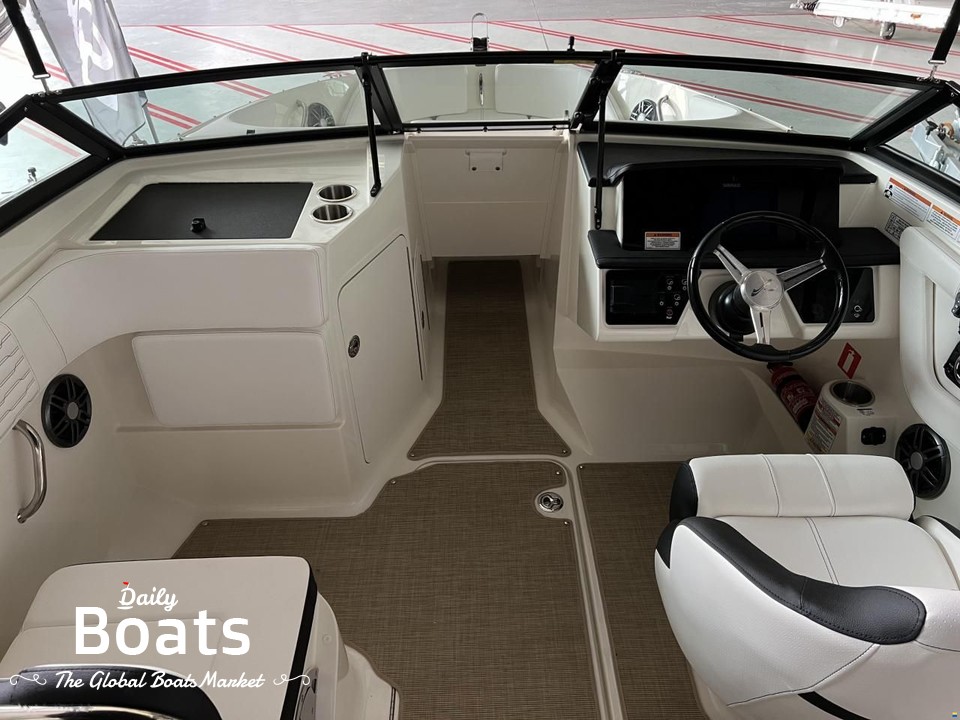 2022 Sea Ray 210 Spoe for sale. View price, photos and Buy 2022 Sea Ray ...