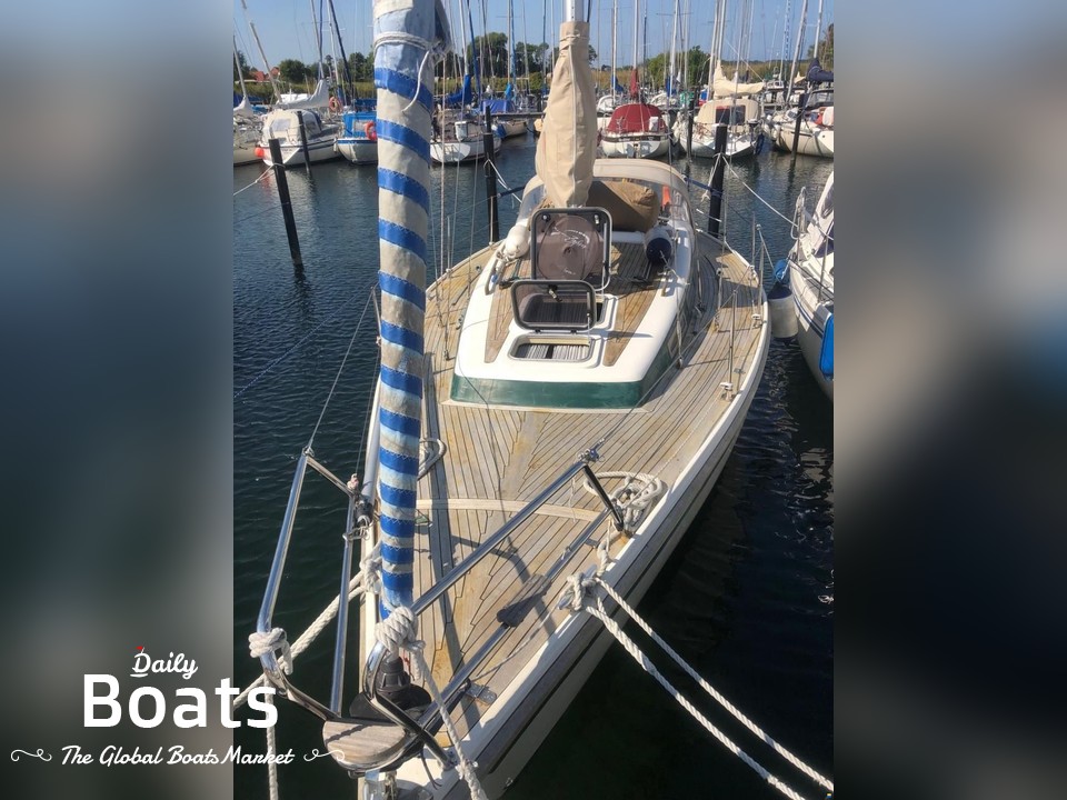 1989 Sirius 31 for sale. View price, photos and Buy 1989 Sirius 31 #356325