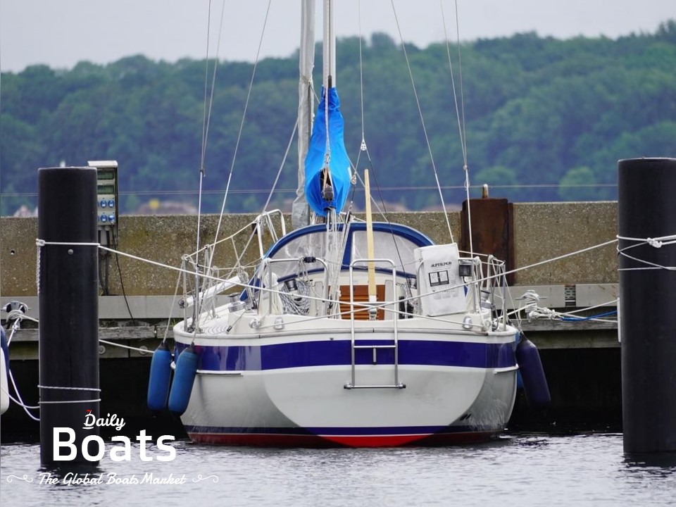 1987 Hallberg-Rassy 29 for sale. View price, photos and Buy 1987 ...