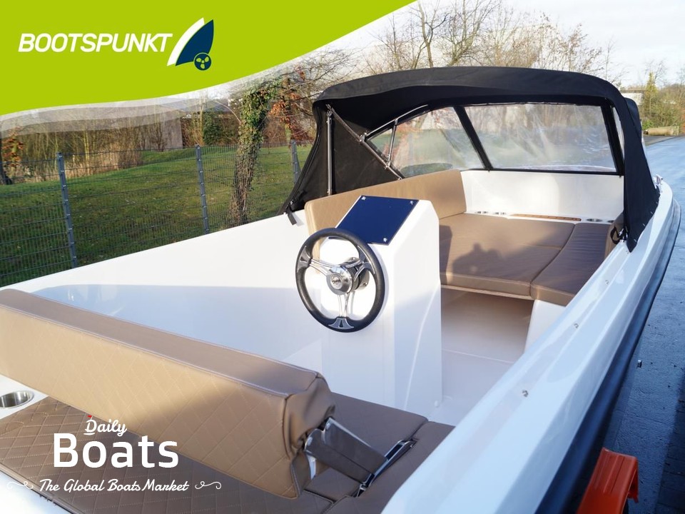 2022 Phantom Yachts 500 Exclusive for sale. View price, photos and Buy ...