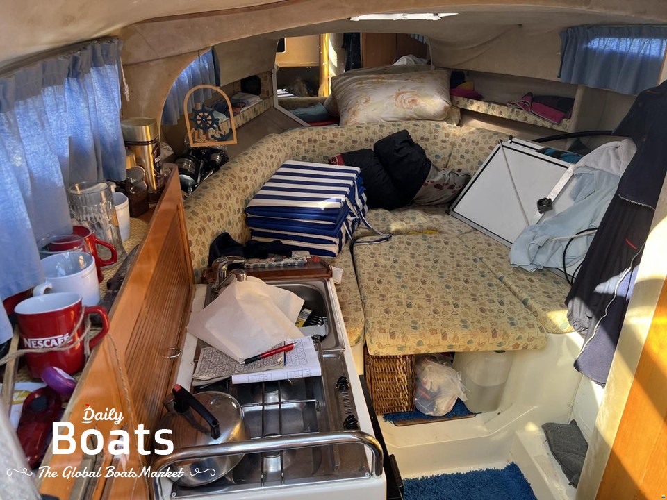 1990 Cranchi 760 Clipper Cruiser for sale. View price, photos and Buy ...