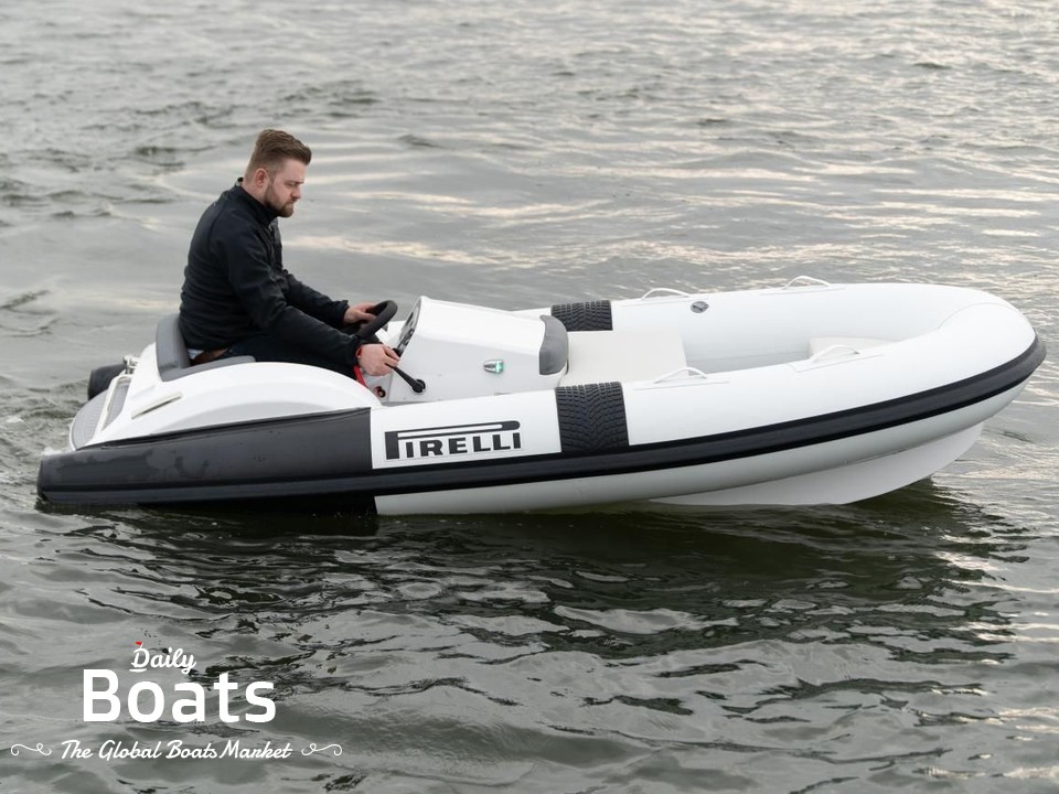 2021 PIRELLI Speedboats J33 for sale. View price, photos and Buy 2021 ...