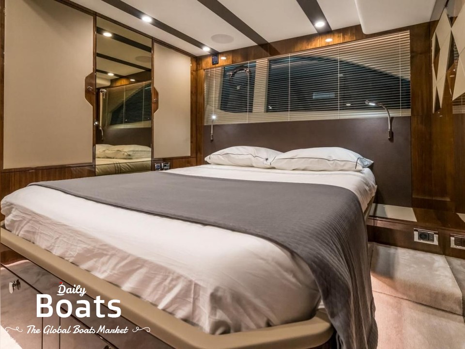 2022 Fairline Targa 45 Gt "New - On Display" - Model 2 for sale. View ...