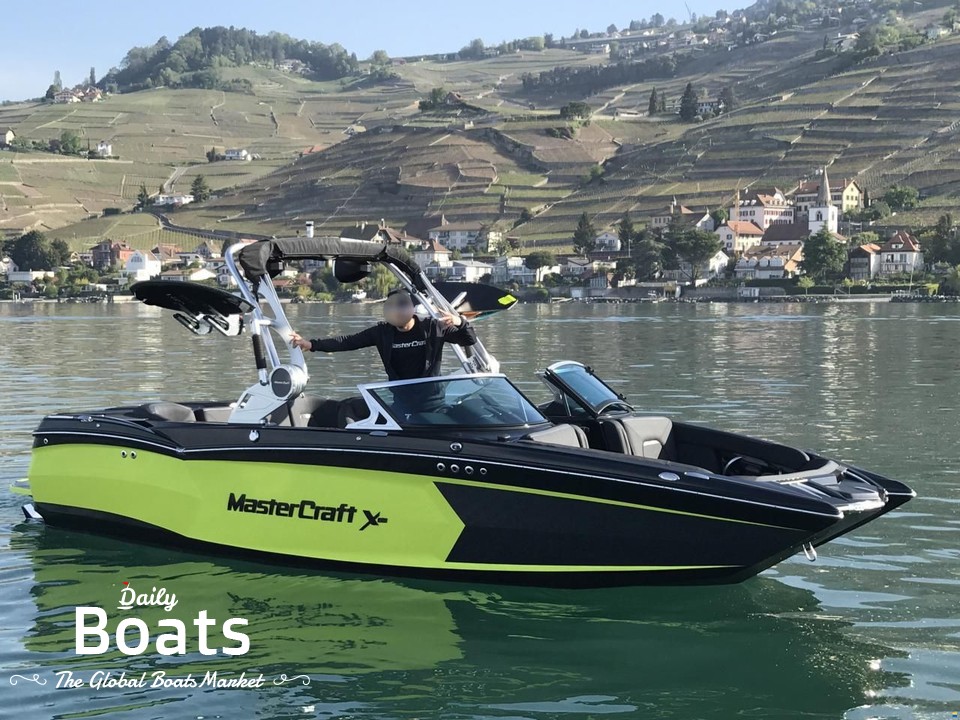 2018 MasterCraft Xstar (Avec Amarrage) till salu. Visa pris, bilder och ...