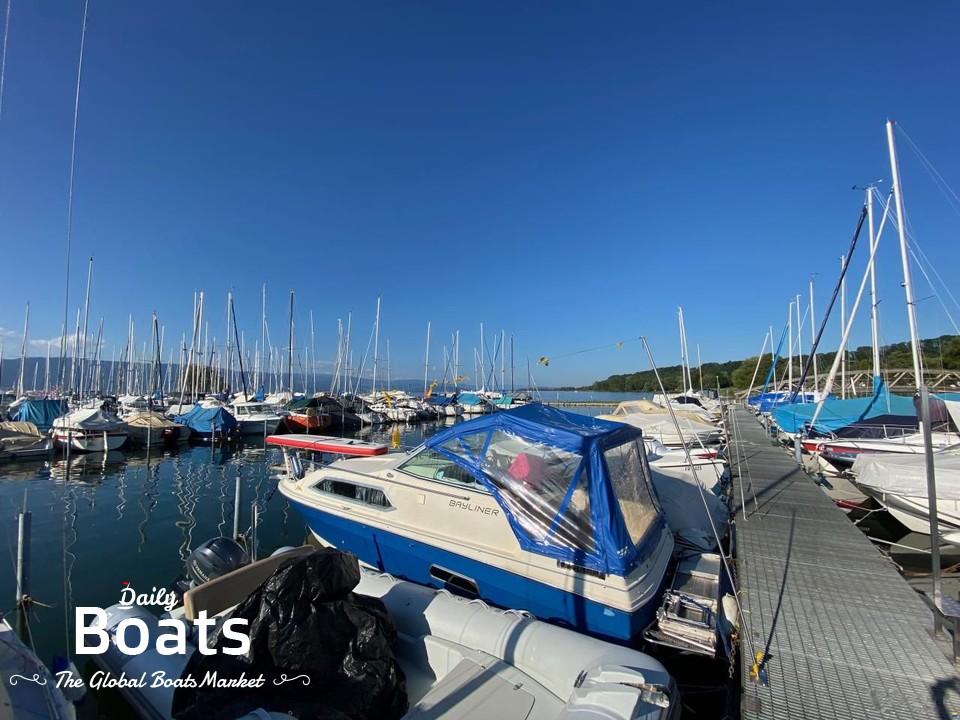 1981 Bayliner Monterey for sale. View price, photos and Buy 1981 ...