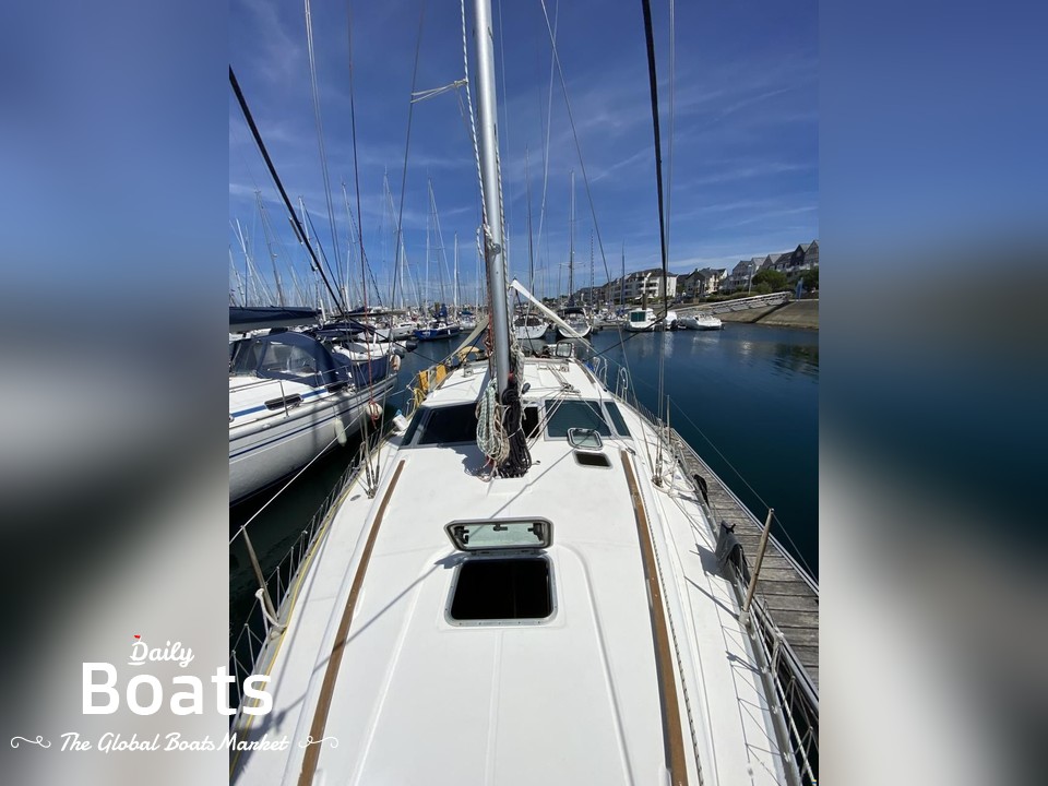 1991 Bénéteau Evasion 36 Ds на продажу. Посмотреть цену, фотографии и ...
