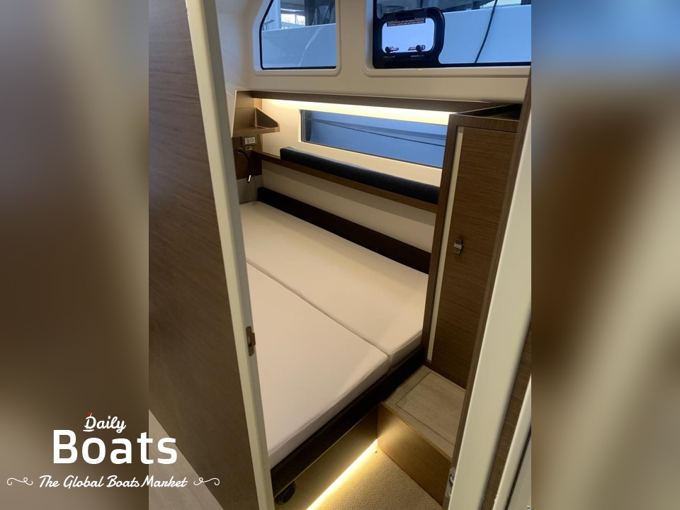 2022 Delphia 11 Fly Lounge for sale. View price, photos and Buy 2022 ...