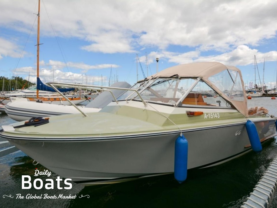 1976 Coronet 21 Daycruiser à vendre. Voir le prix, les photos et ...