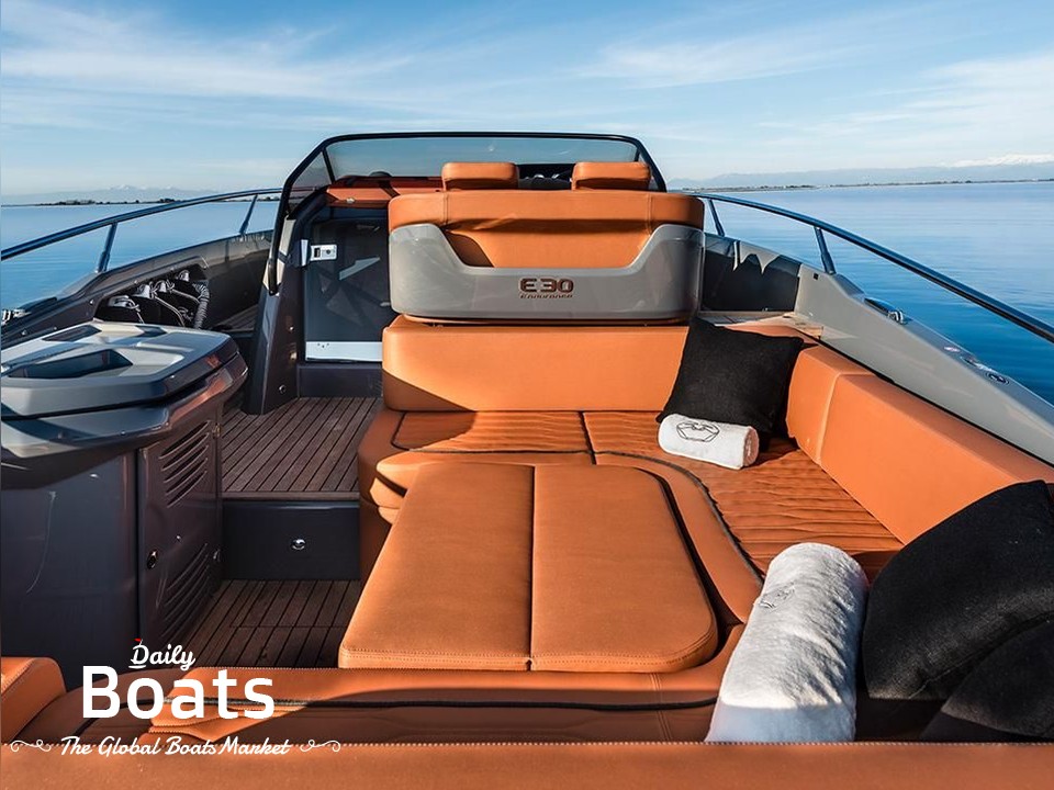 Cranchi E30 Endurance for sale. View price, photos and Buy Cranchi E30 ...