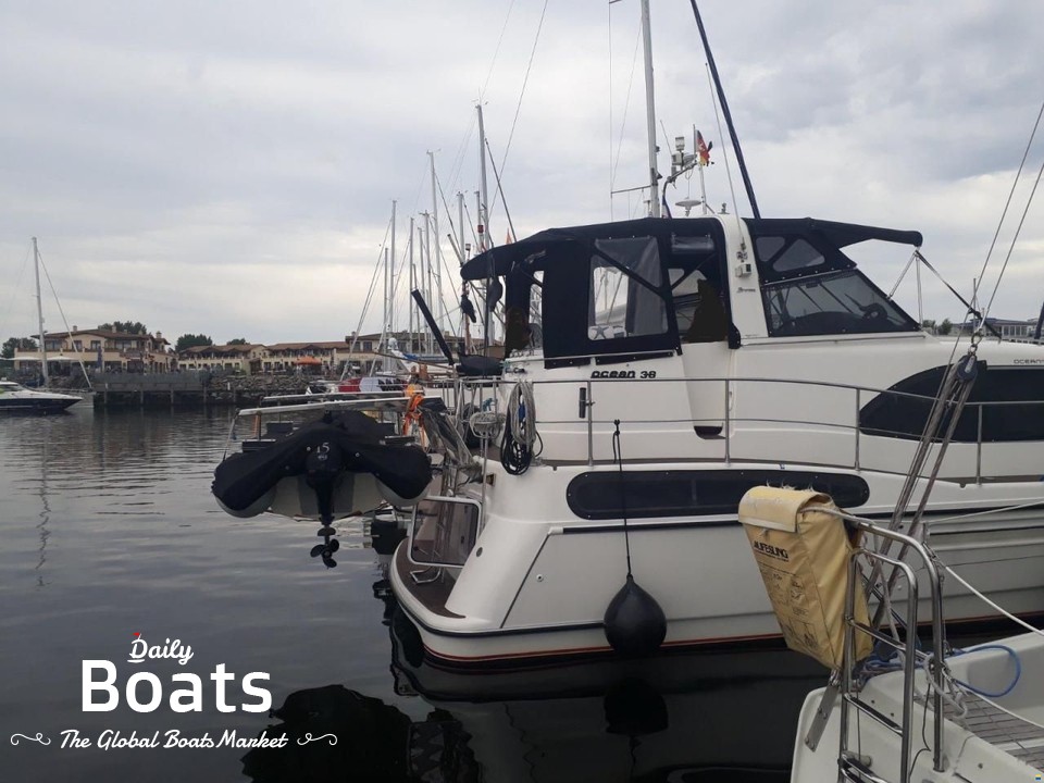 1997 Broom Ocean 38 for sale. View price, photos and Buy 1997 Broom ...