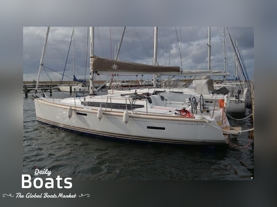 2014 Jeanneau 379 | 2 Kabinen for sale. View price, photos and Buy 2014 ...