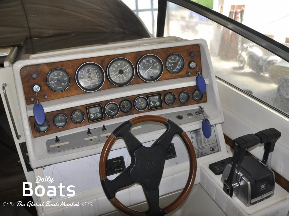 1988 Cranchi Endurance 31 for sale. View price, photos and Buy 1988 ...