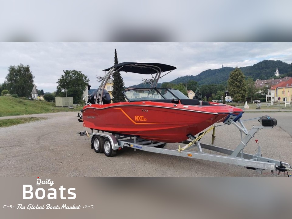 2016 MasterCraft Nxt20 Global Edition Outboard for sale. View price ...