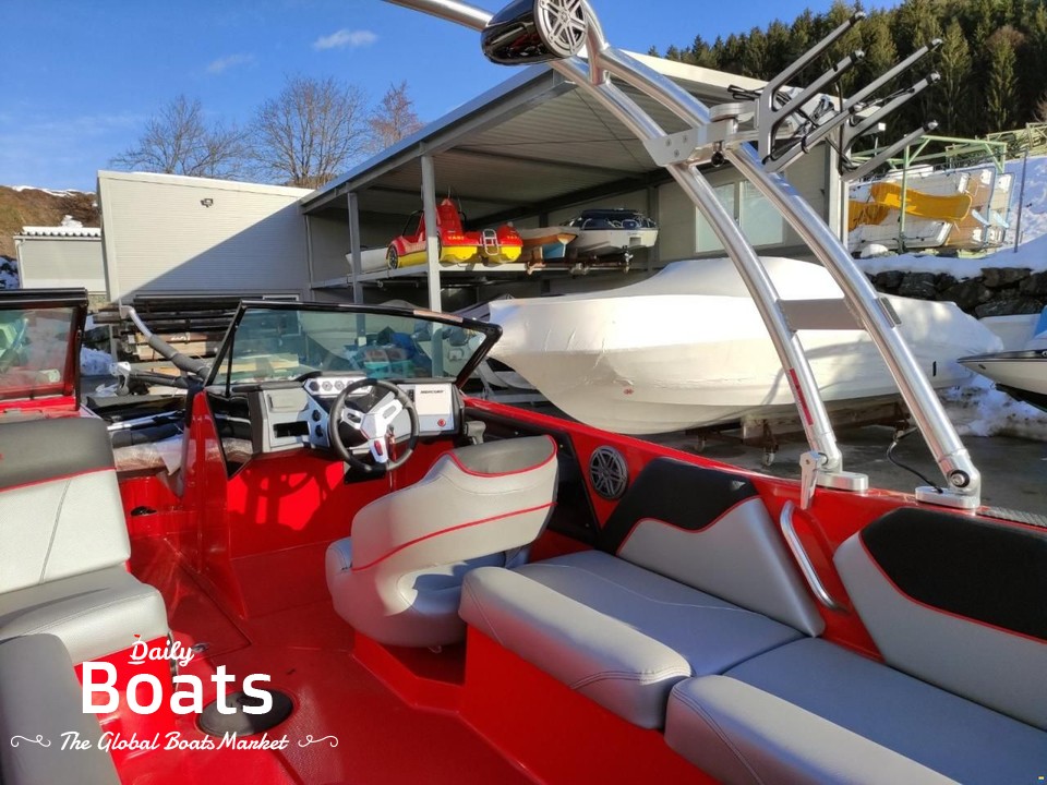 2016 MasterCraft Nxt20 Global Edition Outboard for sale. View price ...