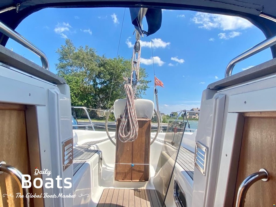 1999 Bavaria 31 for sale. View price, photos and Buy 1999 Bavaria 31 ...