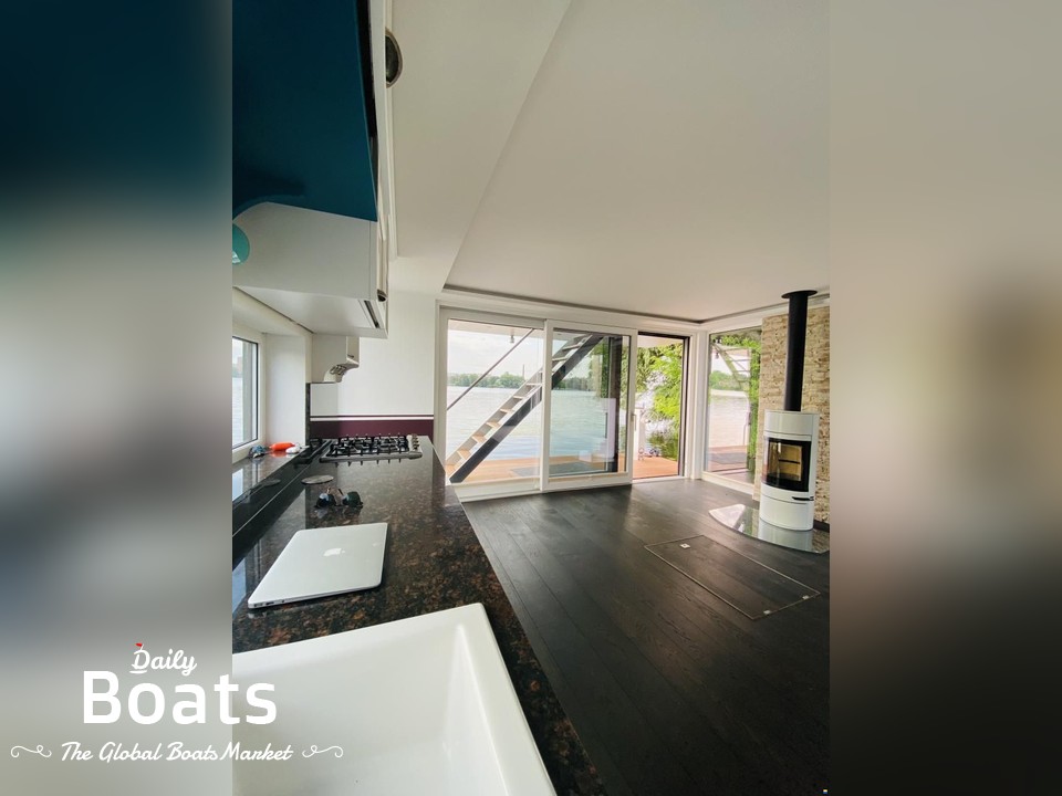 2018 ReV-House Mit Liegeplatz In Berlin for sale. View price, photos ...