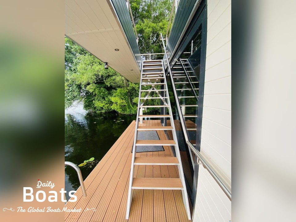 2018 ReV-House Mit Liegeplatz In Berlin for sale. View price, photos ...