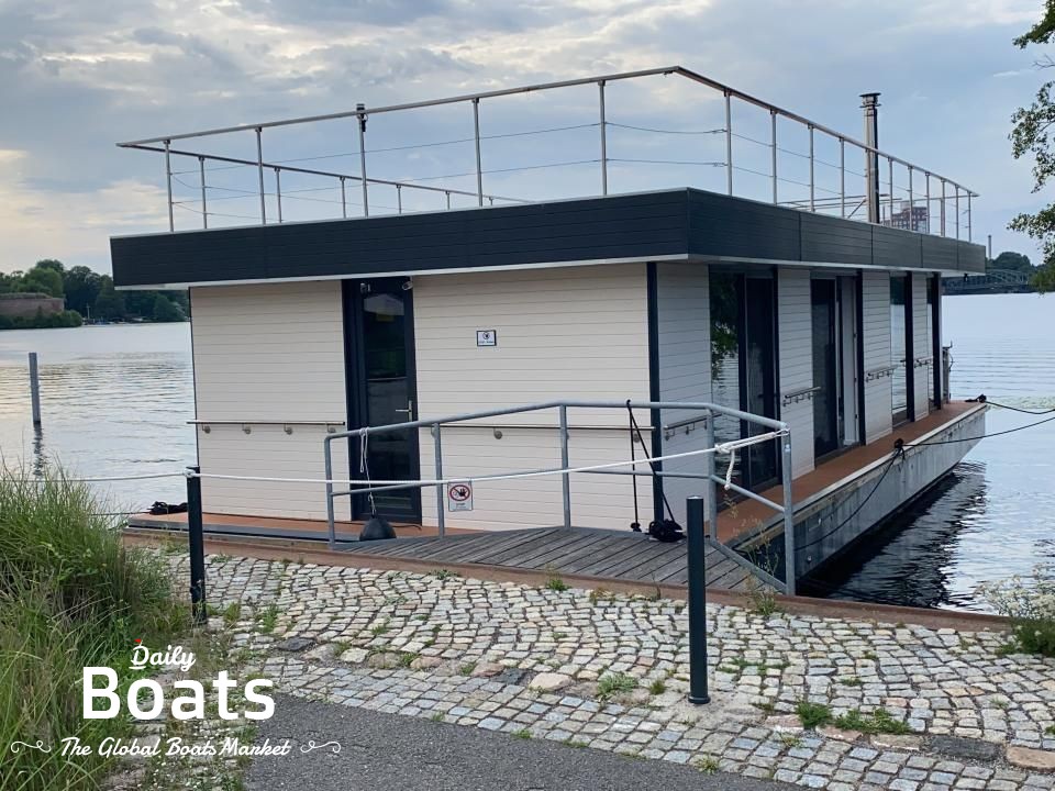 2018 ReV-House Mit Liegeplatz In Berlin for sale. View price, photos ...