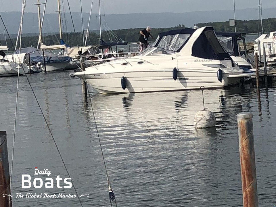 2009 Larson 260 Cabrio for sale. View price, photos and Buy 2009 Larson ...